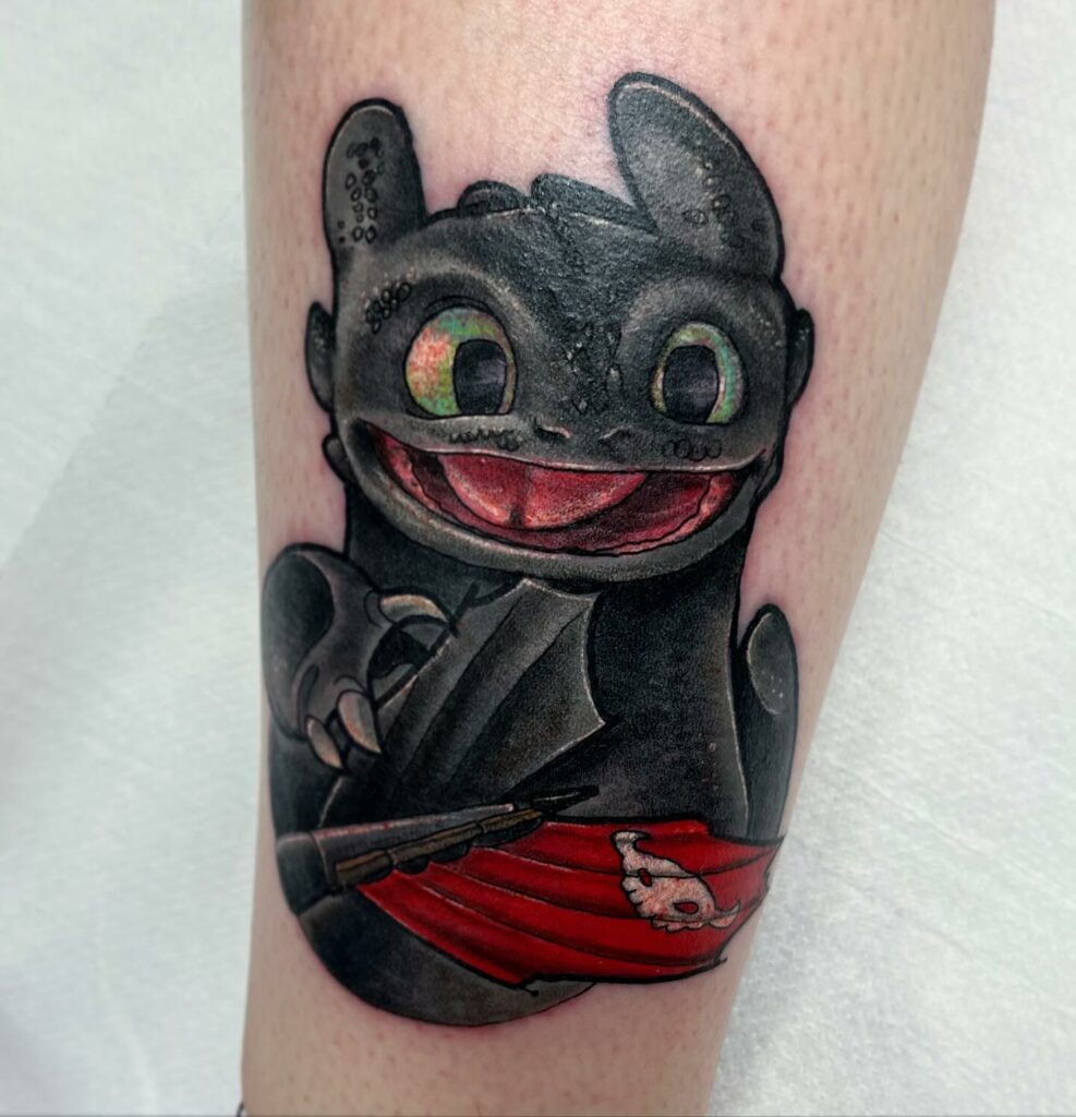 Throwback to a super fun one! How cute is Toothless? studioxiiigallery scottishtattooclub ⋆ ...